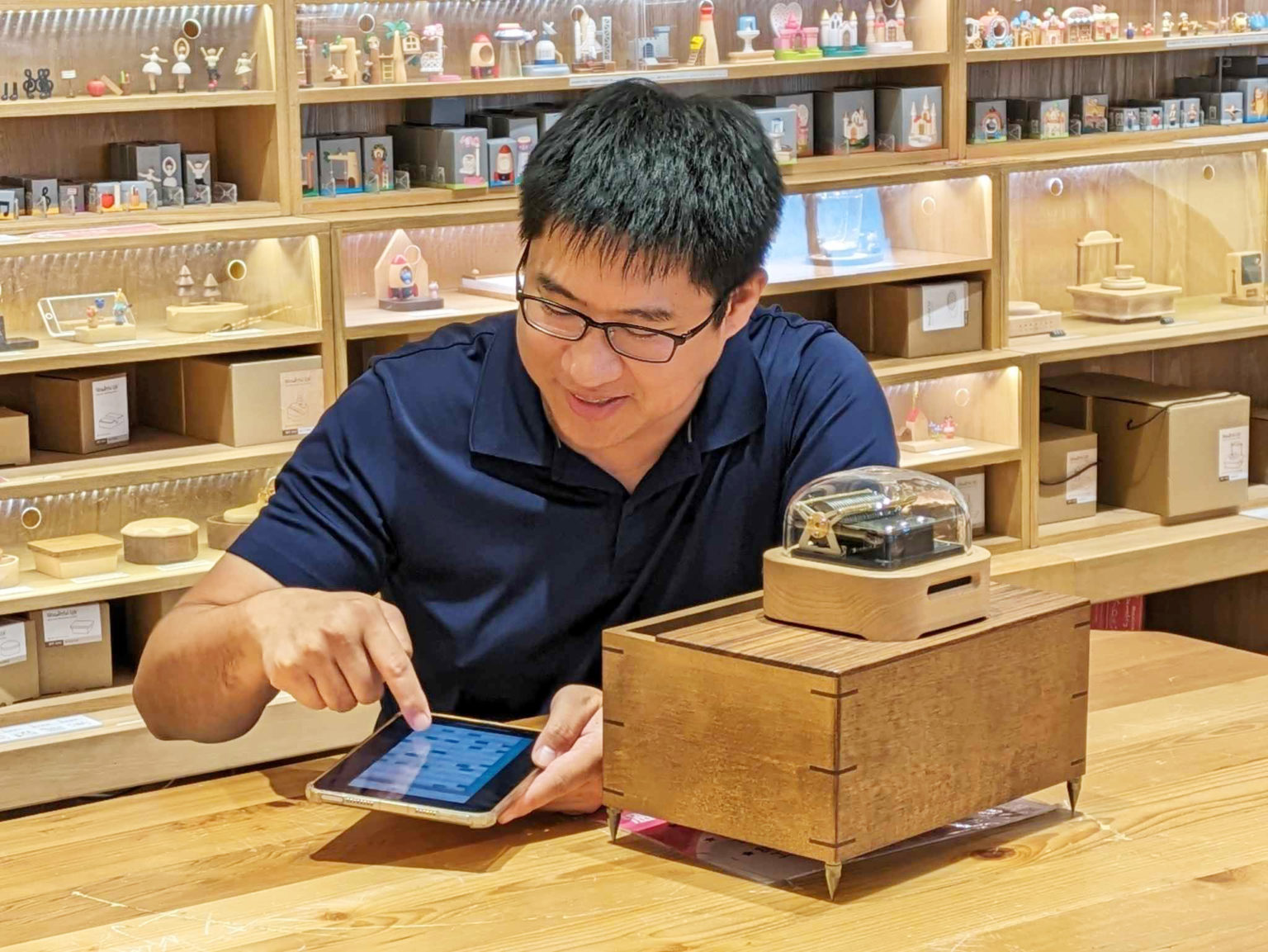 Muro Box - Your Customized Melodies on Music Box