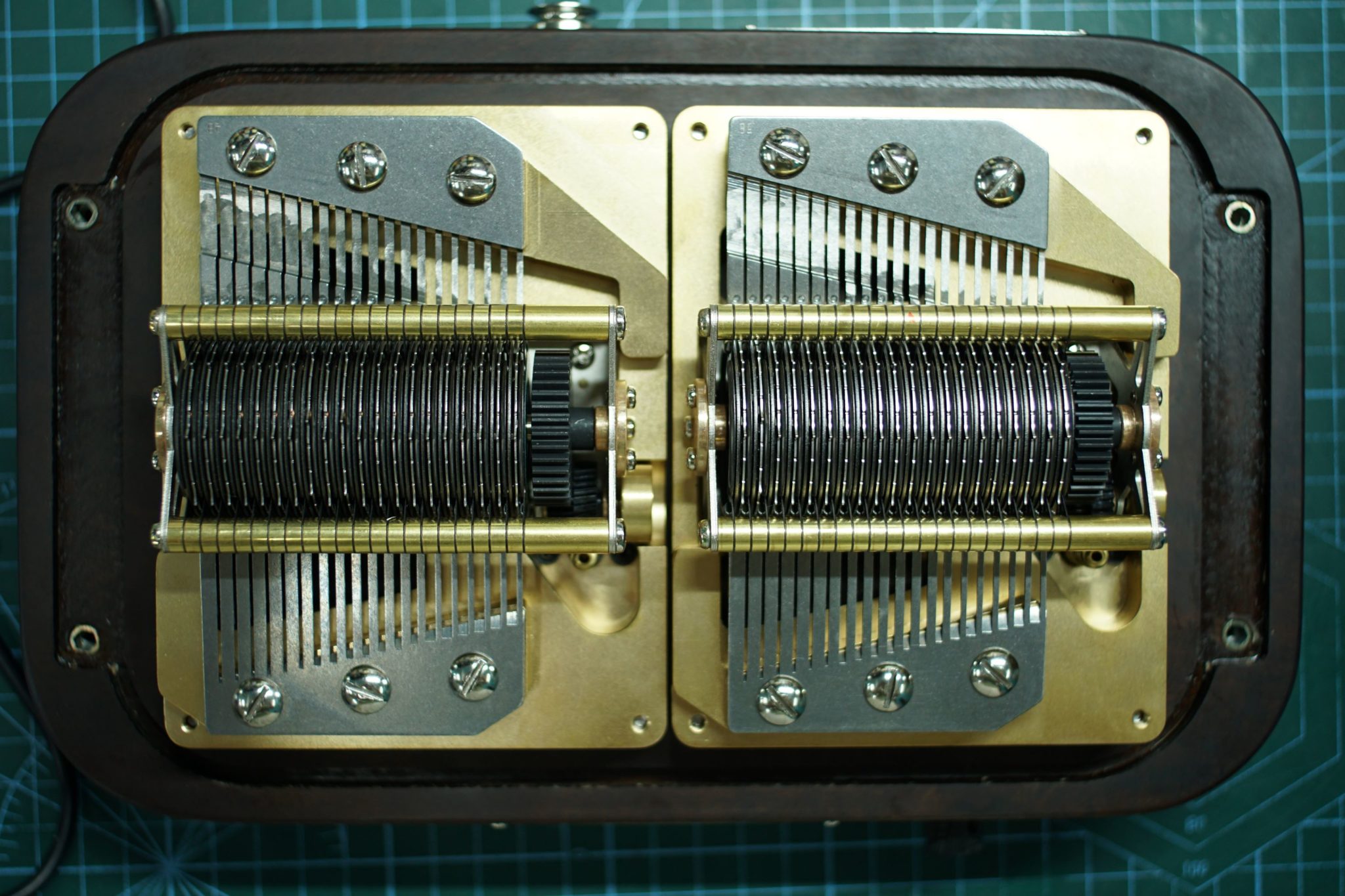 Muro Box-N40 Sublime’s 4-Comb Design and Function - Muro Box